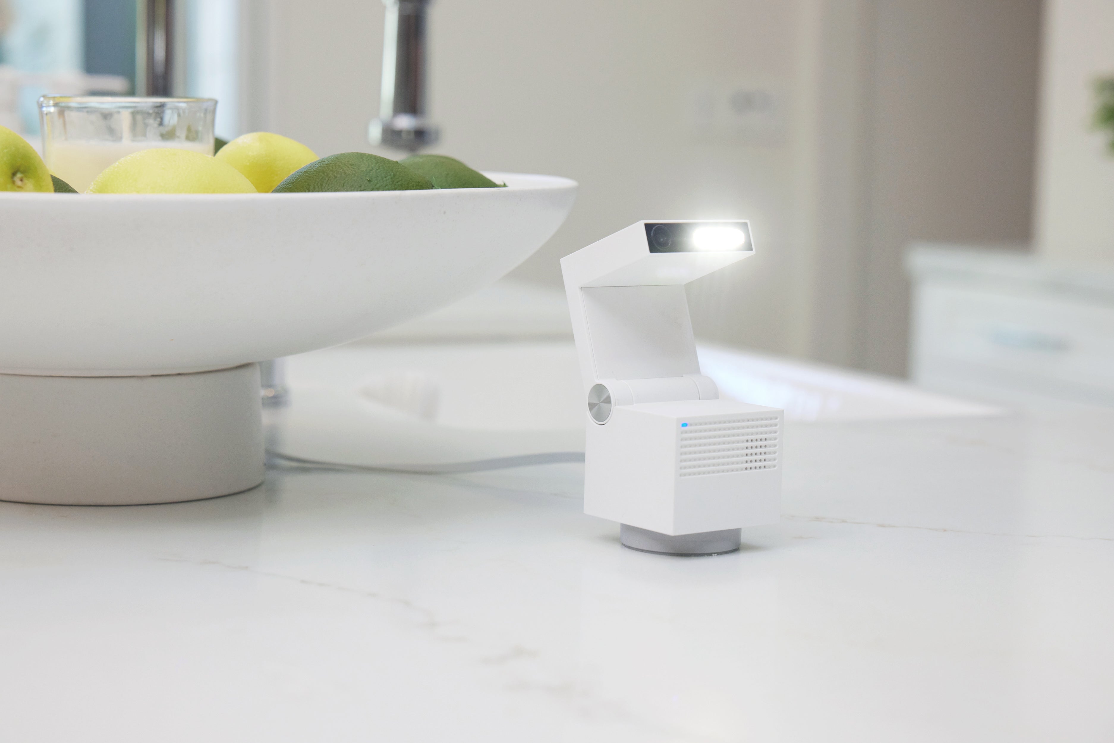 Illuminate Your World With 4-LED Spotlights Home Cam